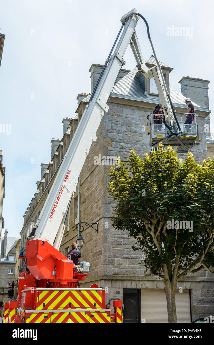 Fireman lift hi-res stock photography and images - Alamy