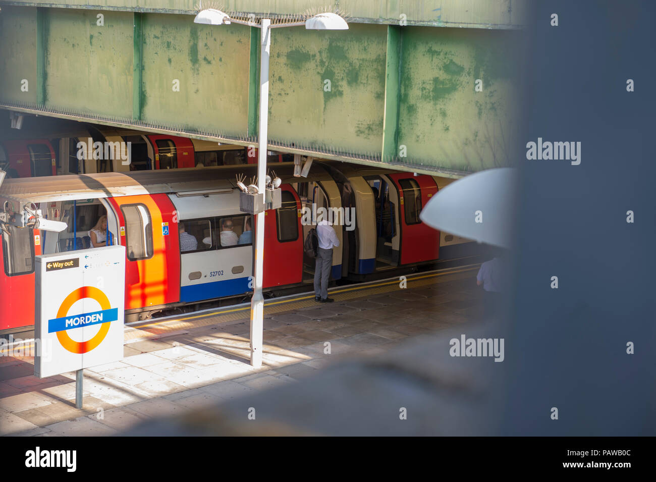 Morden underground hi-res stock photography and images - Alamy