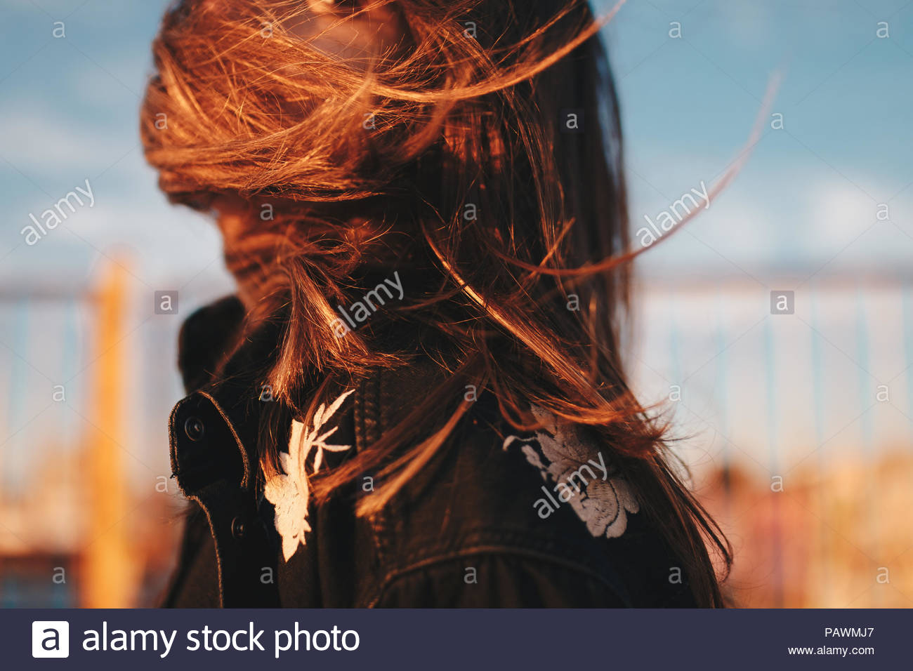 Wind Swept Hair Stock Photos & Wind Swept Hair Stock Images - Alamy