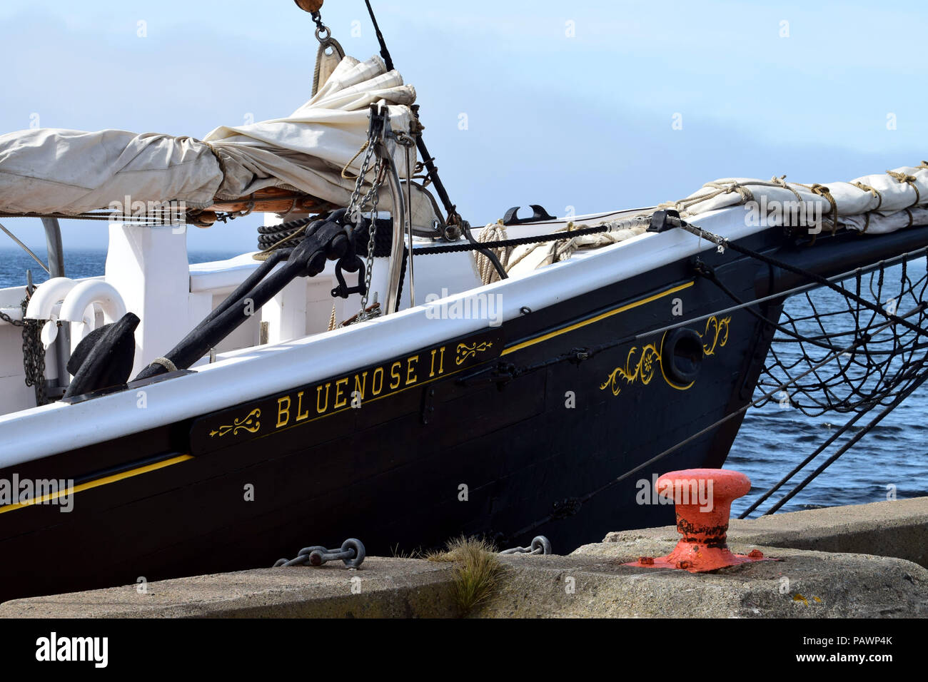 Bluenose 2 hi-res stock photography and images - Alamy