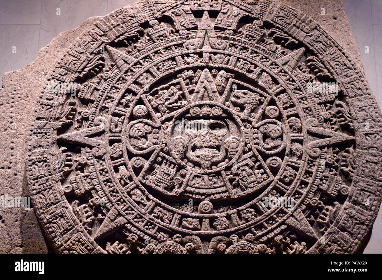 Aztec sunstone hi-res stock photography and images - Alamy