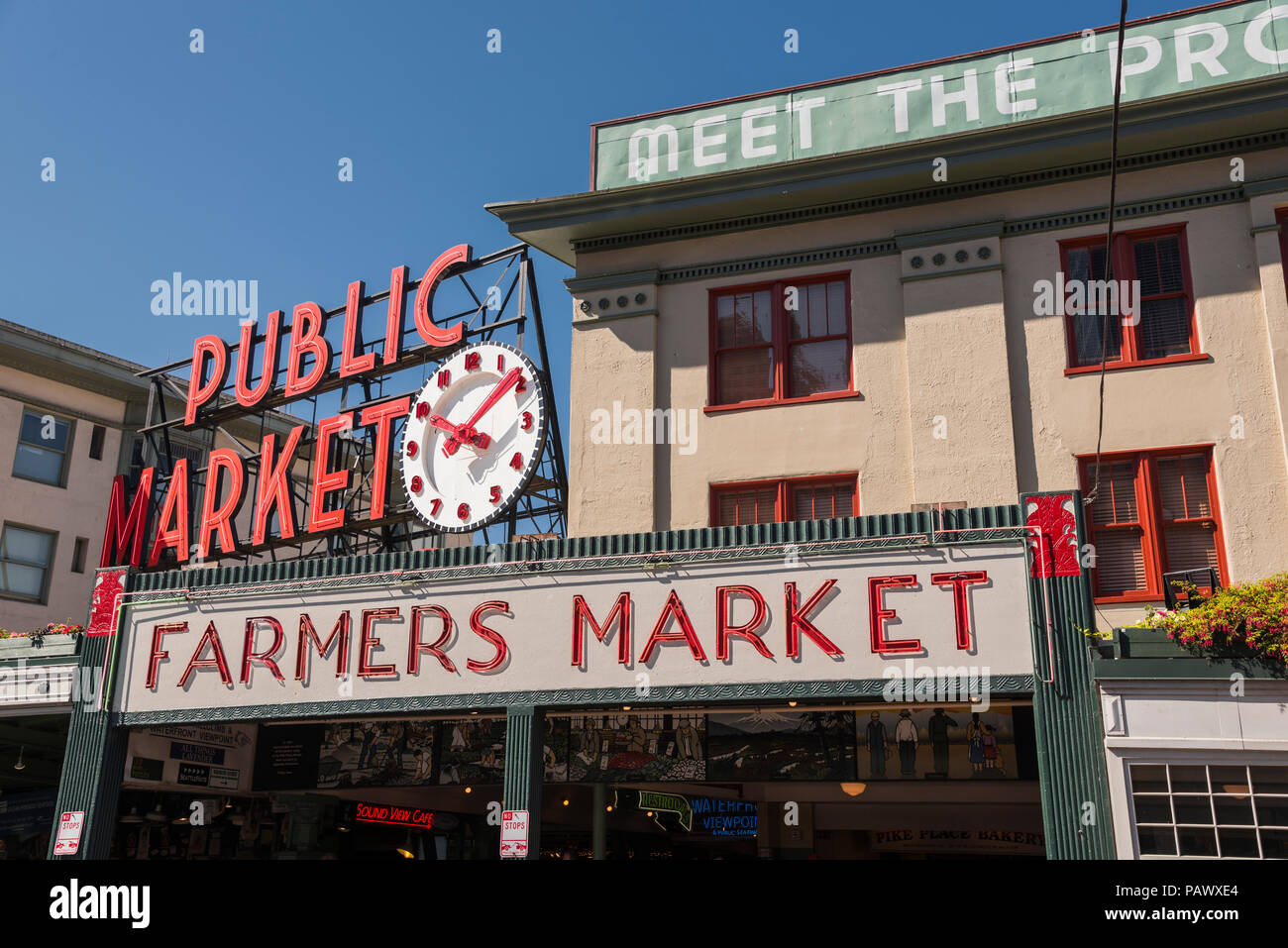 Pike Place Market, Farmers Market, Public Market Center in Seattle ...