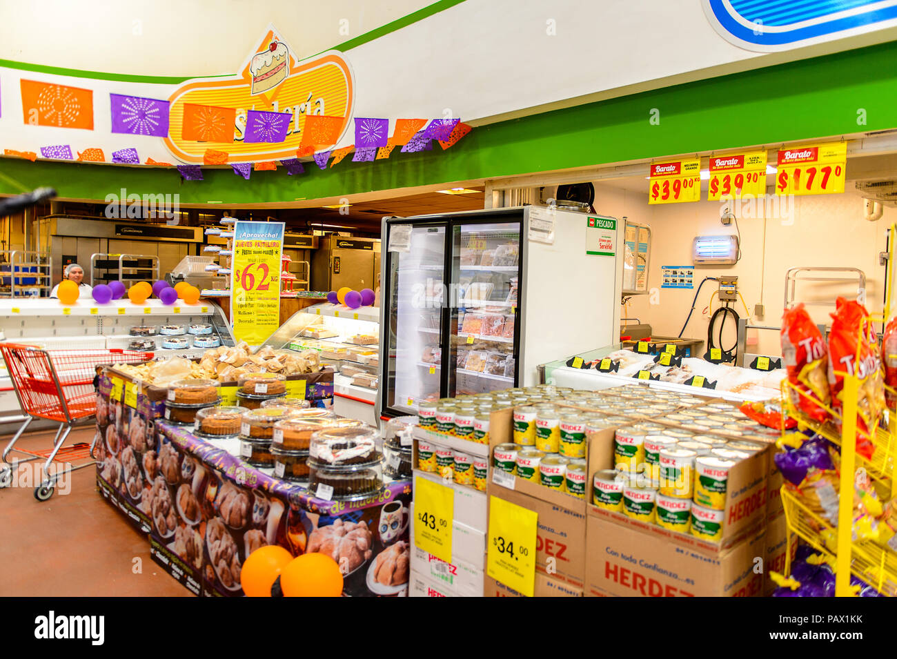 OAXACA, MEXICO - NOV 1, 2016: Interior of the supermarket Soriana, a ...