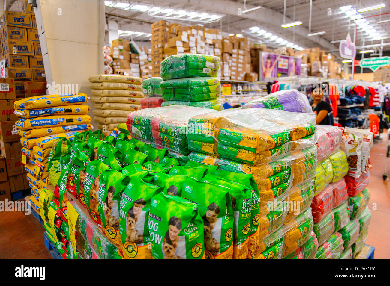 Mexico shopping mall interior hi-res stock photography and images - Alamy