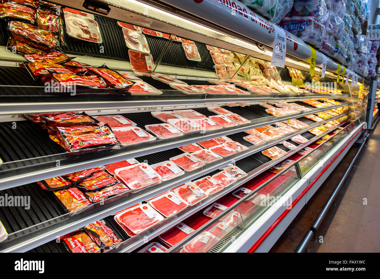 Supermarket aisle with meat products hi-res stock photography and ...