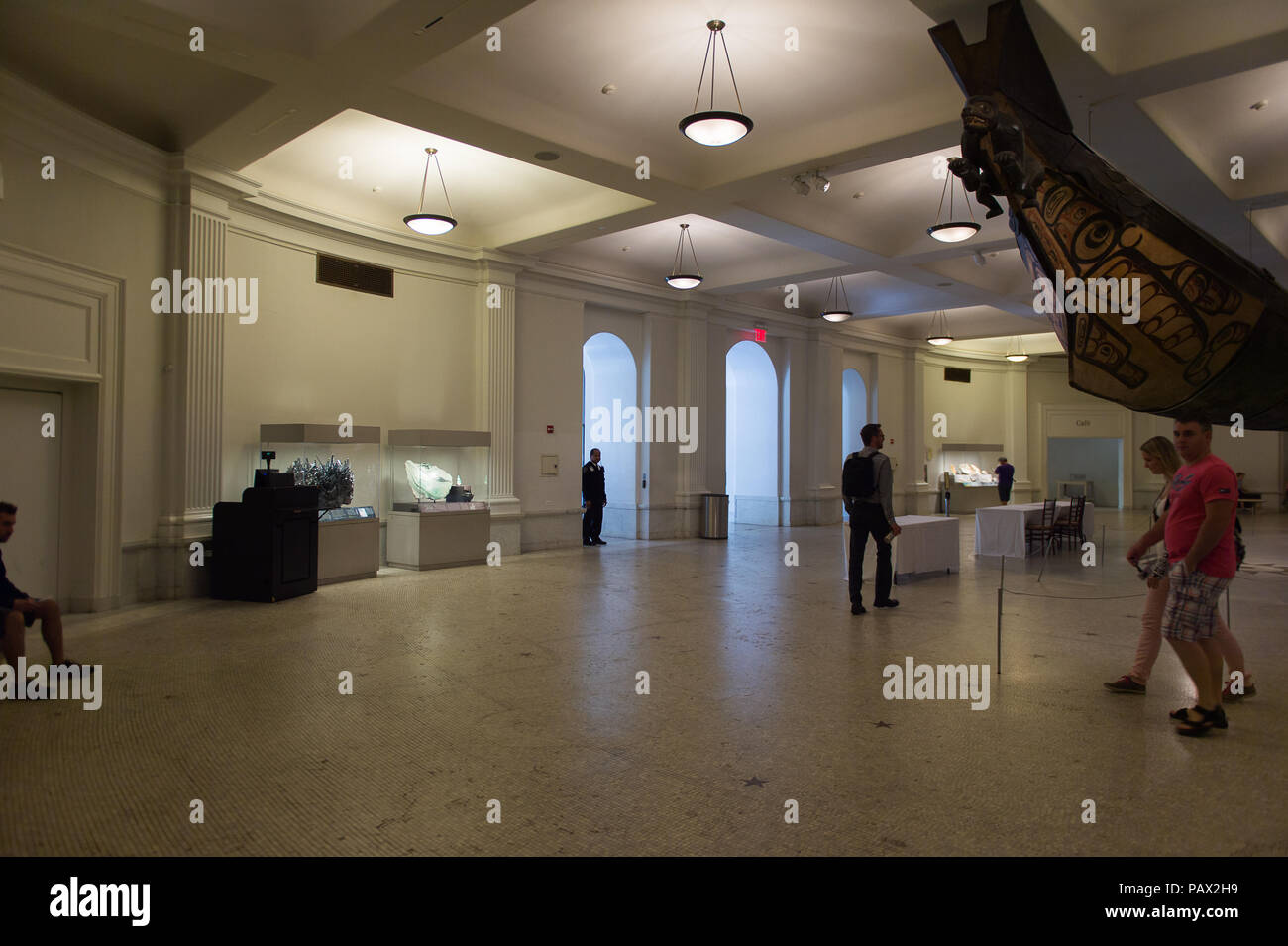 NEW YORK, USA - SEP 22, 2015: Interior of the American museum of ...
