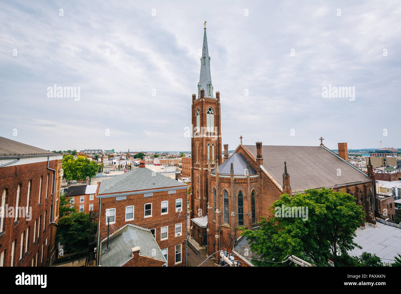 Blue cross building maryland hi-res stock photography and images - Alamy