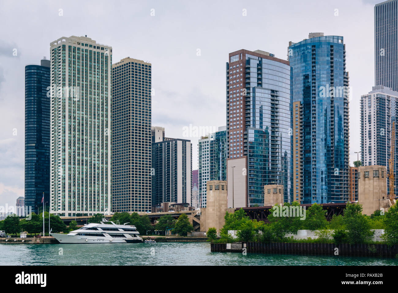 Lake Michigan and buildings in Chicago, Illinois Stock Photo - Alamy