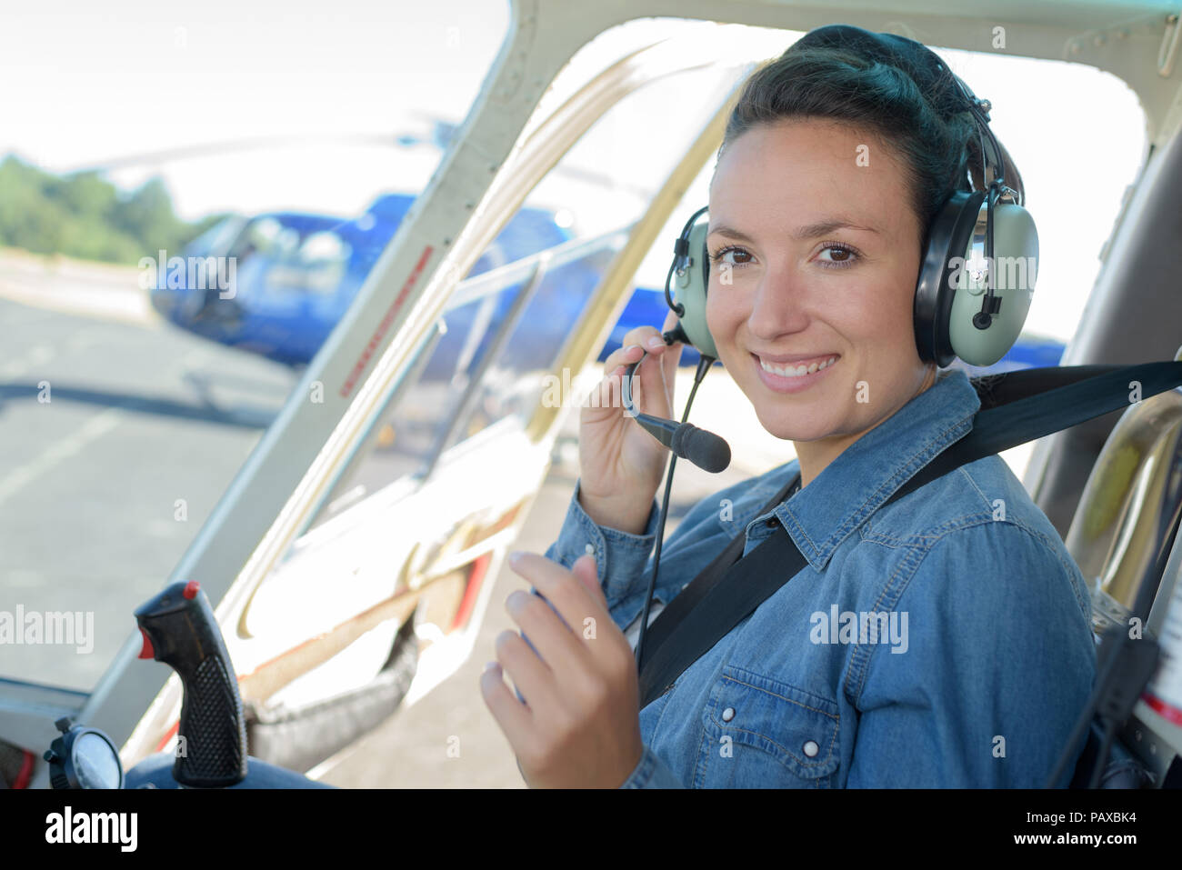 woman helicopter pilot Stock Photo - Alamy