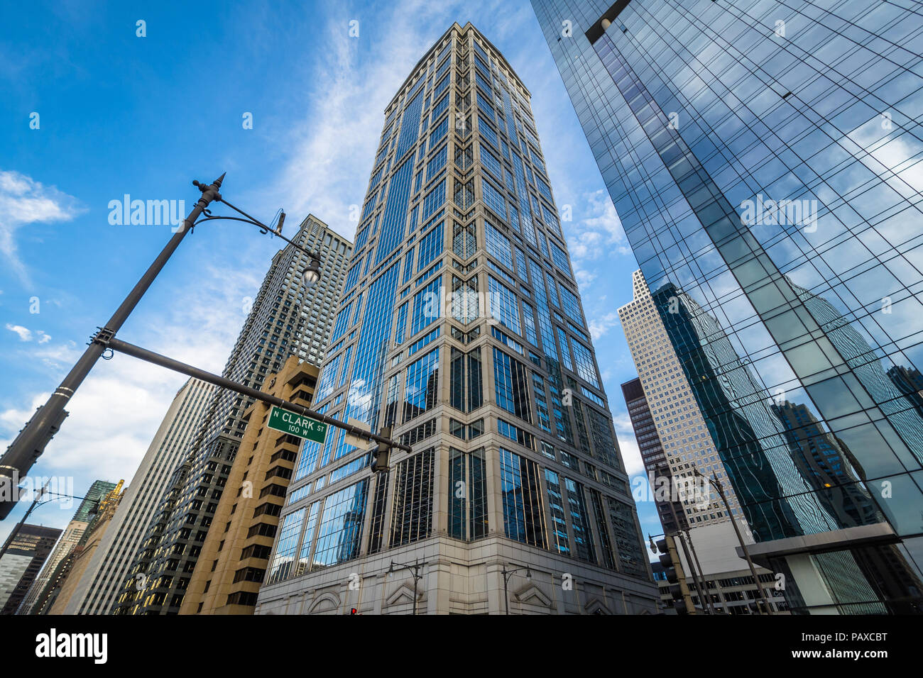 Modern skyscrapers in Chicago, Illinois Stock Photo - Alamy