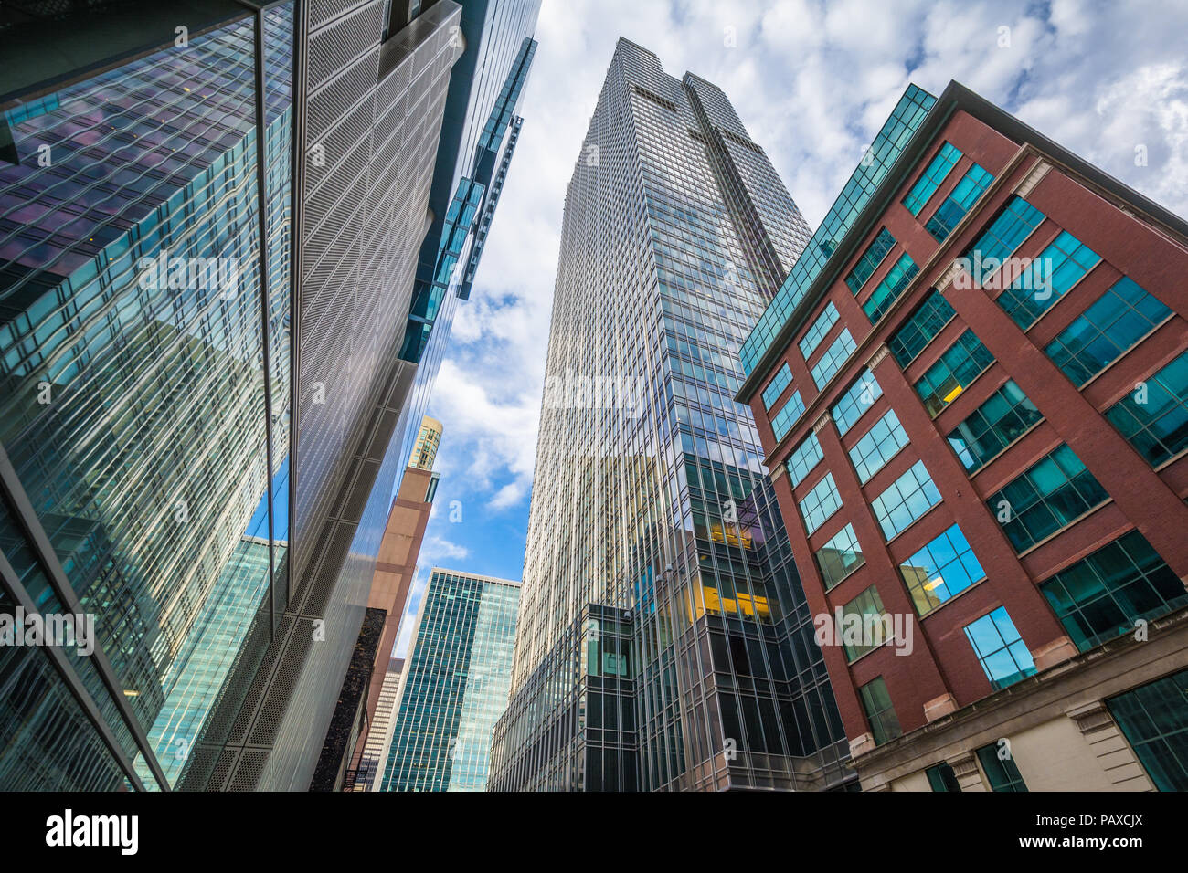 Modern skyscrapers in Chicago, Illinois Stock Photo - Alamy