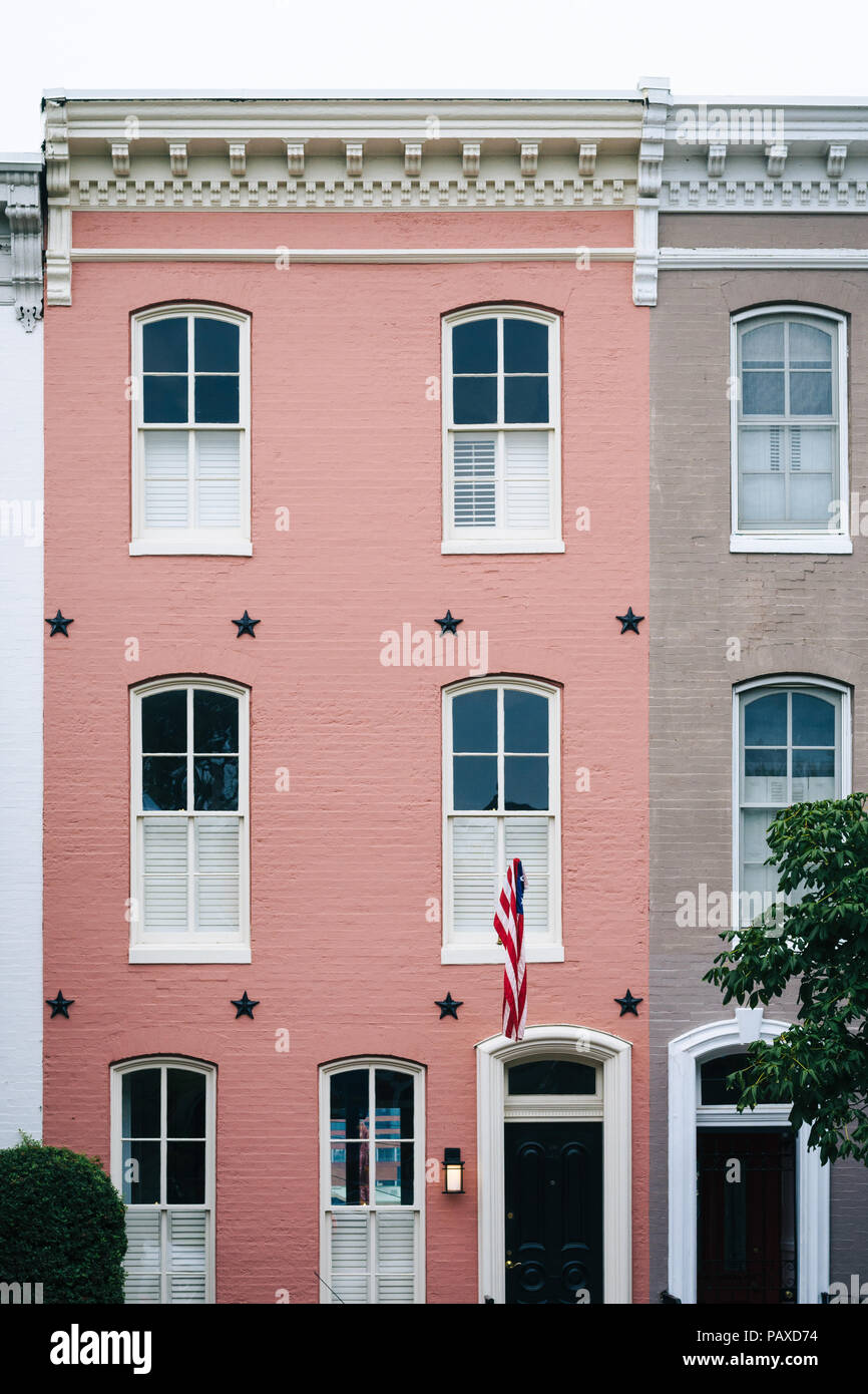 Federal row house hi-res stock photography and images - Alamy
