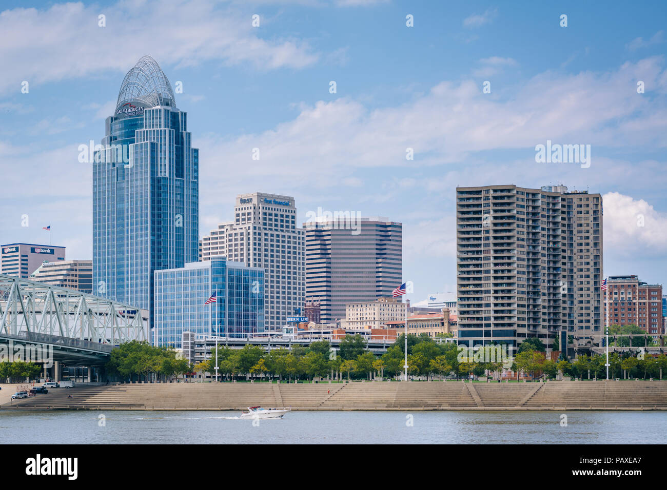 Cincinnati skyline hi-res stock photography and images - Alamy