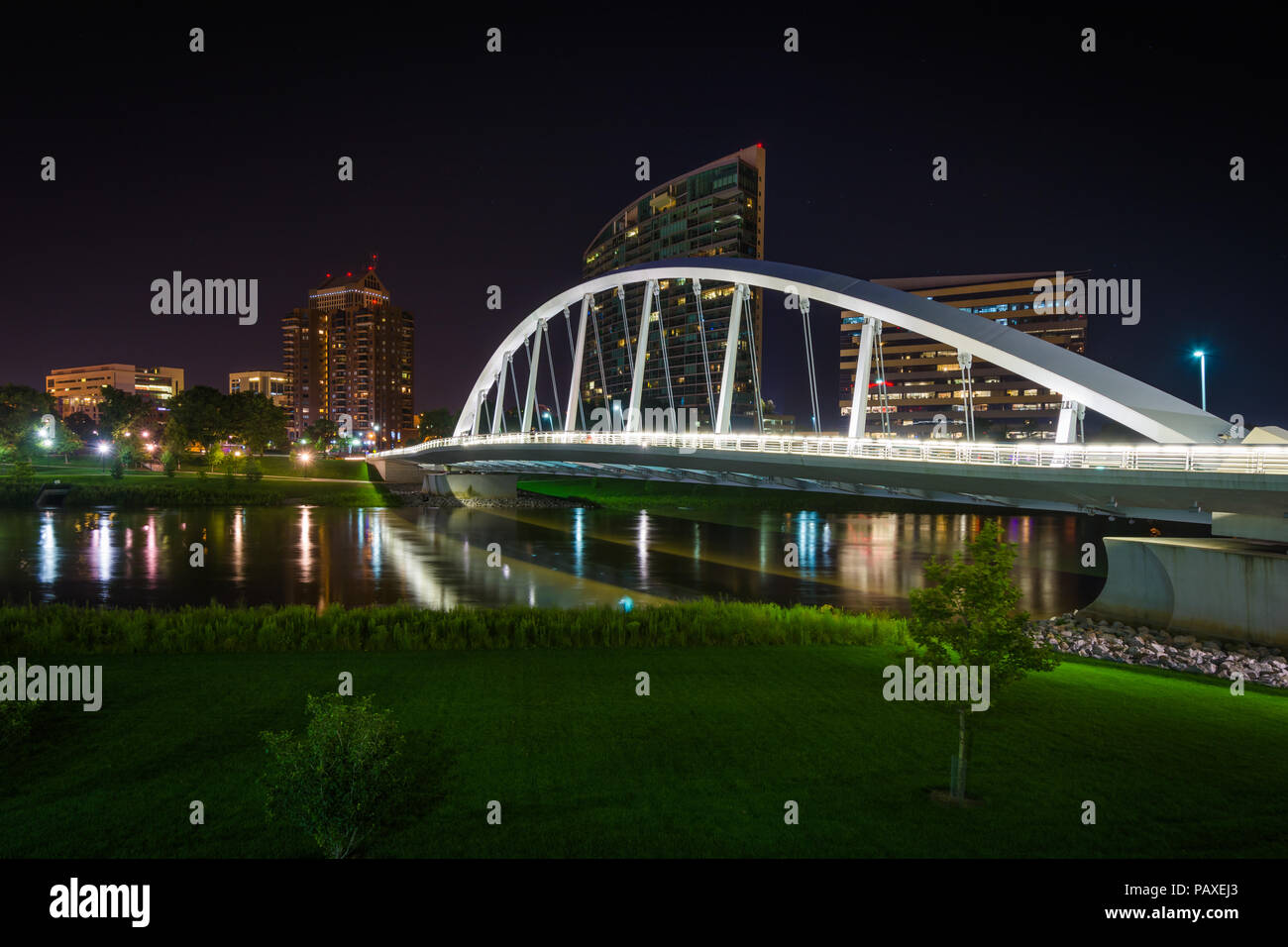 Main street bridge hi-res stock photography and images - Alamy