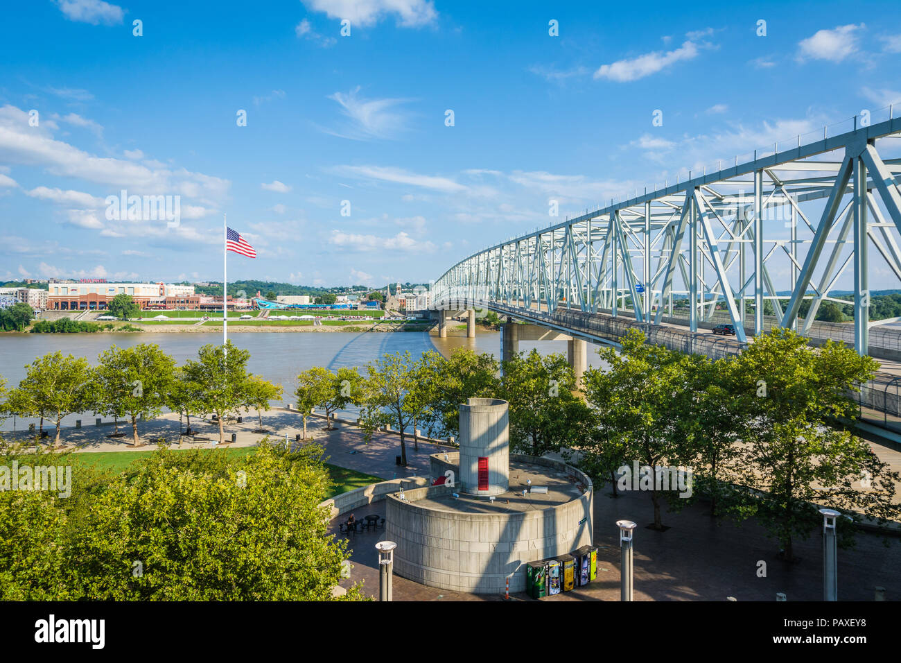 The Taylor–Southgate Bridge, in Cincinnati, Ohio Stock Photo - Alamy