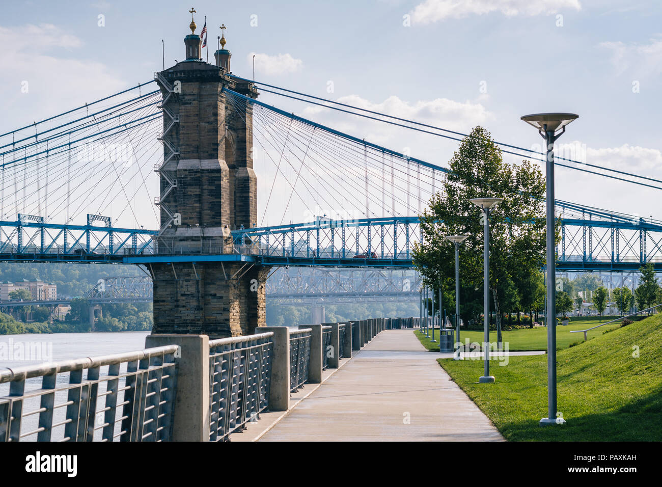 Smale riverfront park hi-res stock photography and images - Alamy