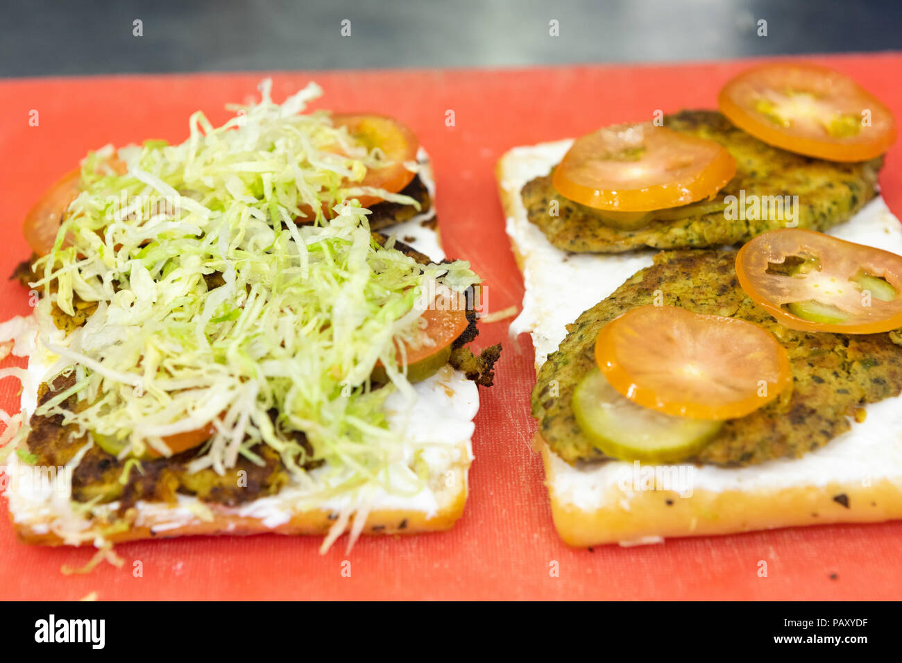 Persian sandwiches hi-res stock photography and images - Alamy