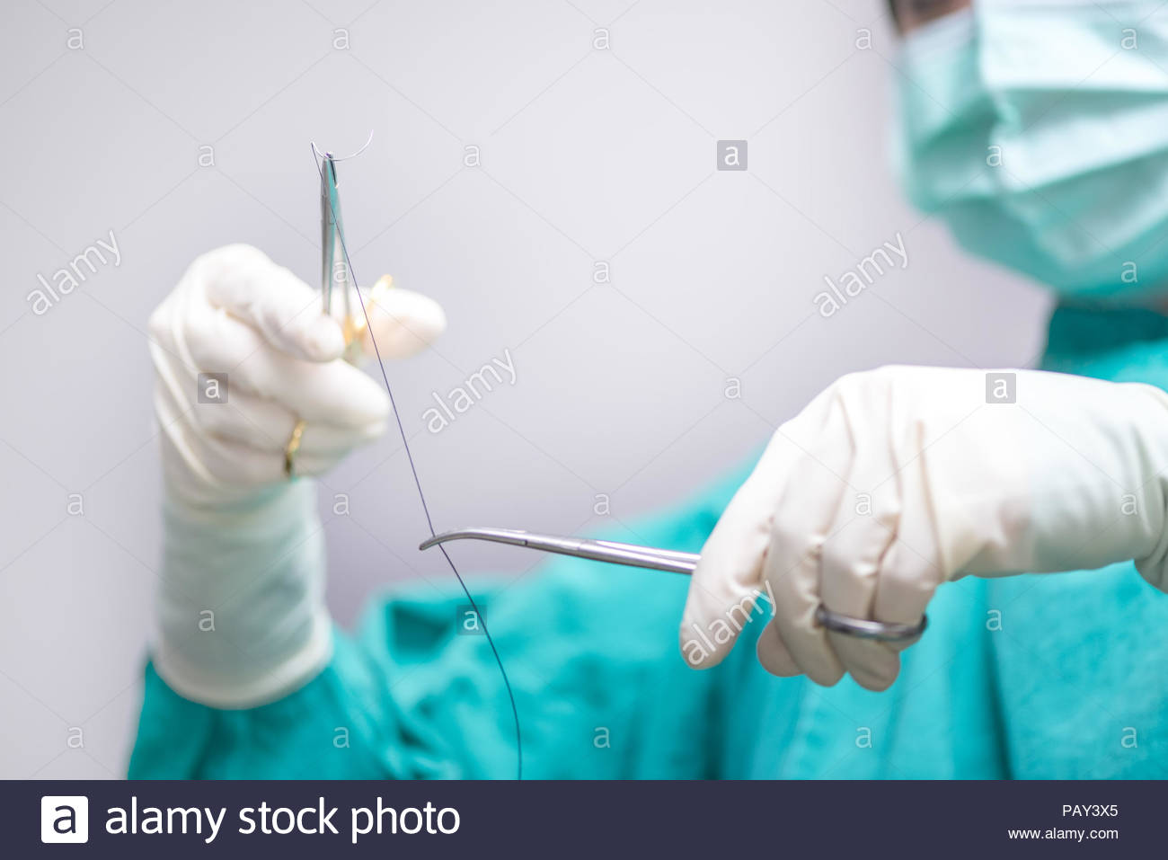 Suture Needle Stock Photos & Suture Needle Stock Images - Alamy