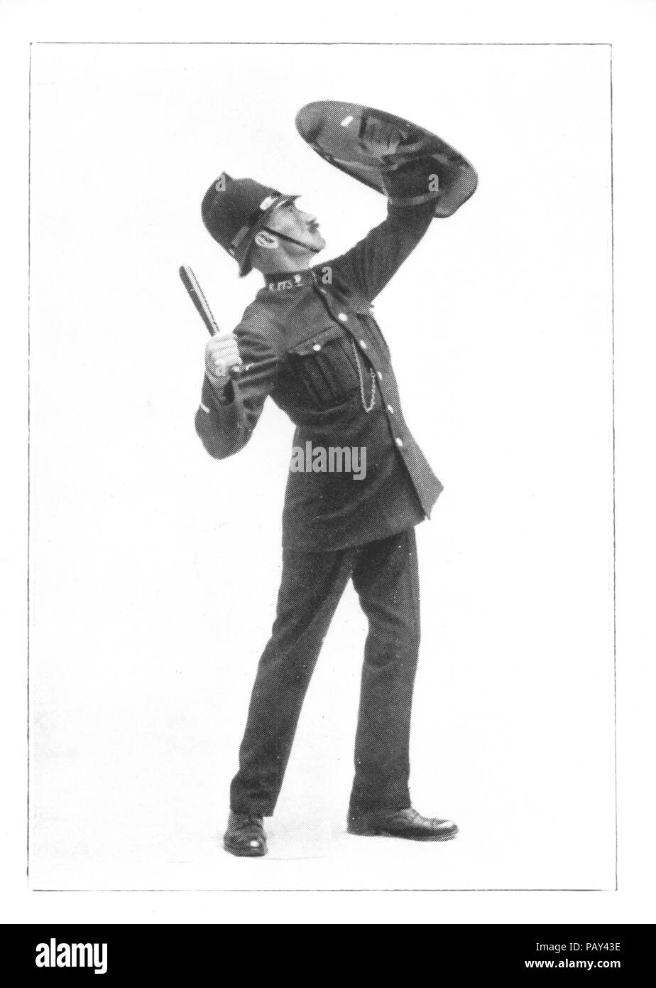 32 pounder gun. British, 1883. Monk Pattern converted to screw breech ...