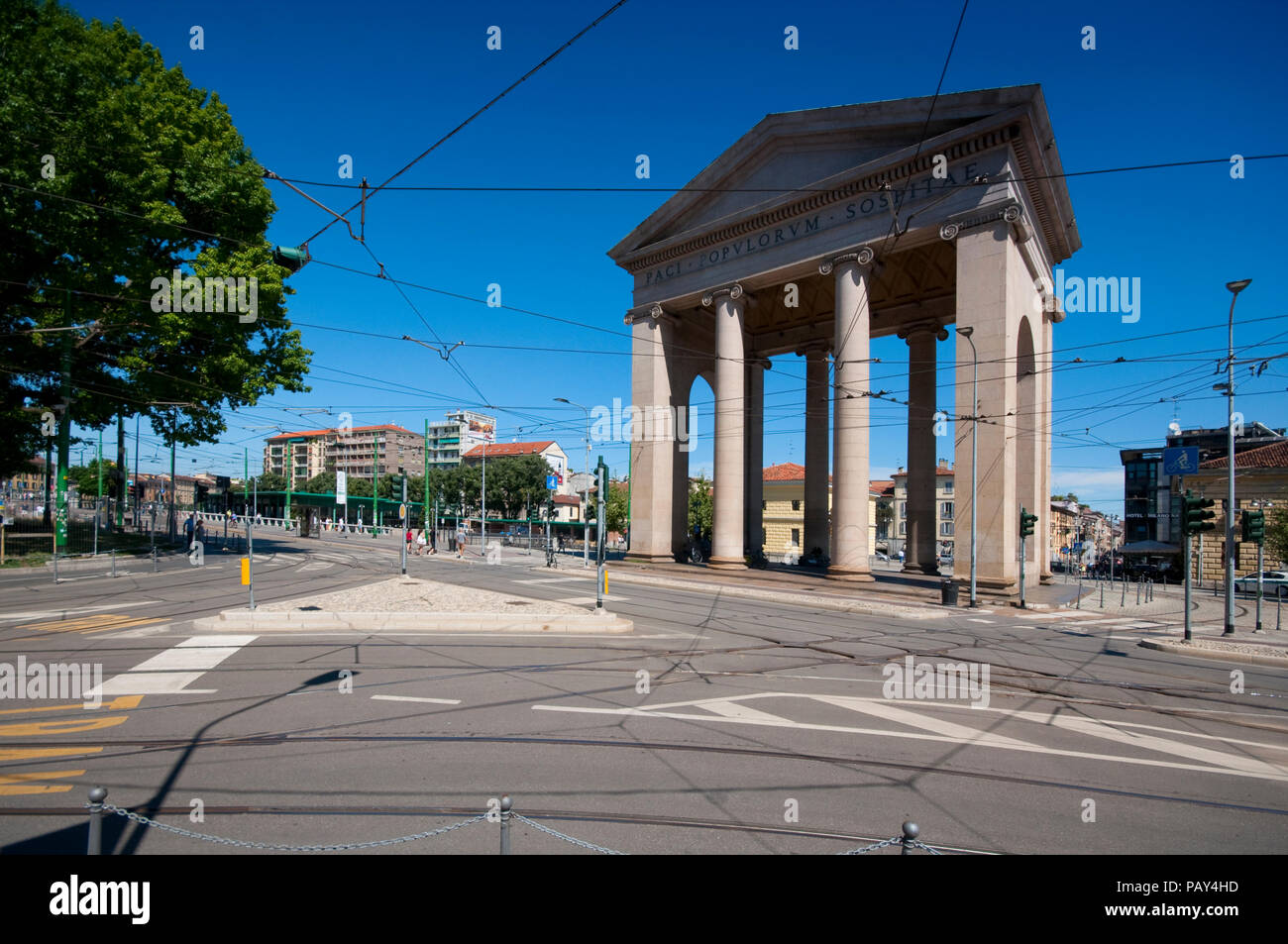 Milan neoclassical gate hi-res stock photography and images - Alamy