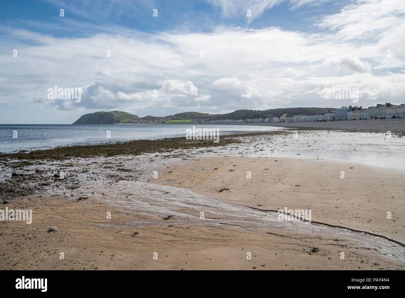 Pebbles beach wales llandudno hi-res stock photography and images - Alamy