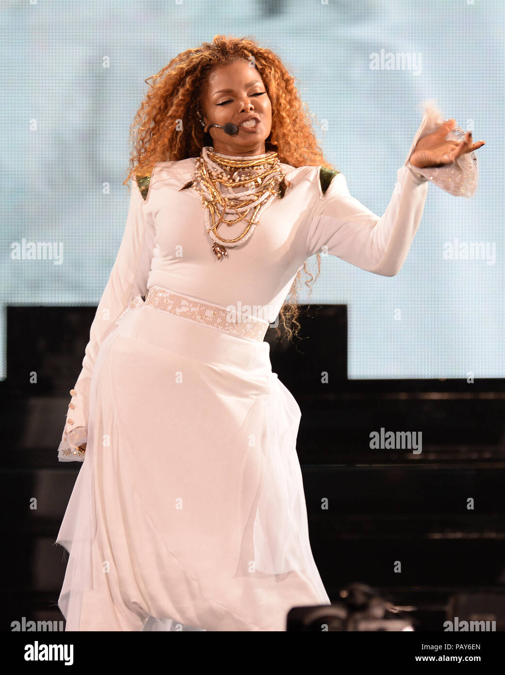 MIAMI, FL - SEPTEMBER 20: Janet Jackson performs at American Airlines ...