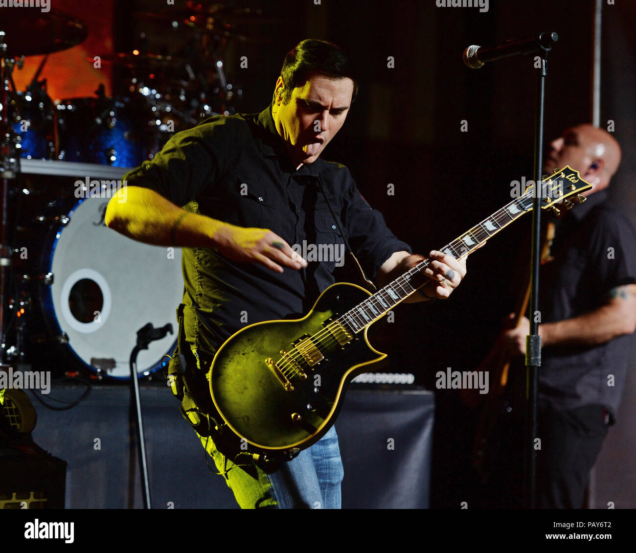 Benjamin burnley band breaking benjamin hi-res stock photography and ...