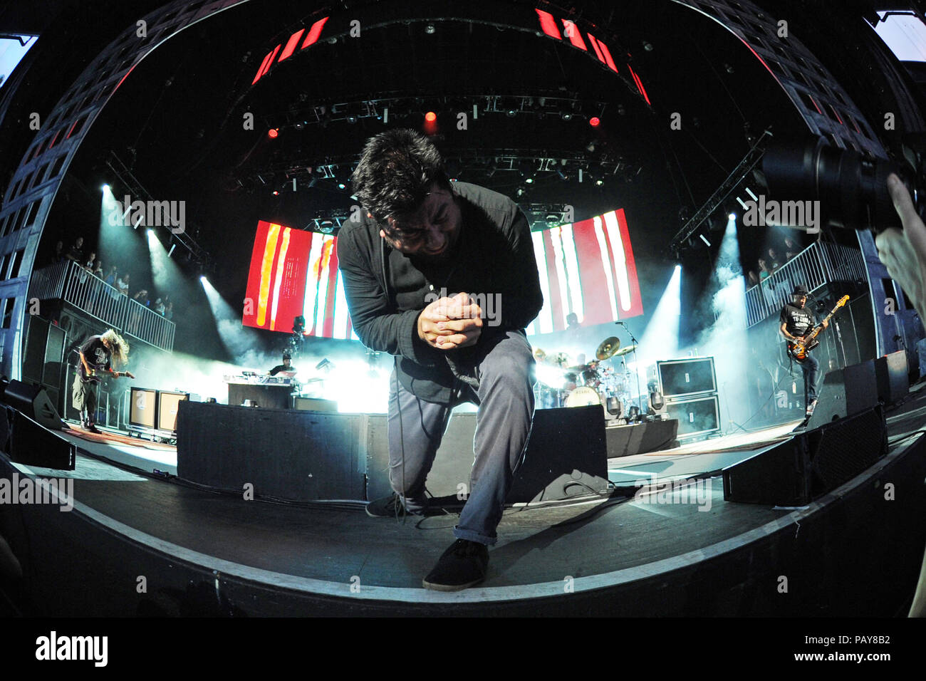 WEST PALM BEACH, FL - AUGUST 14: Stephen Carpenter, Frank Delgado ...