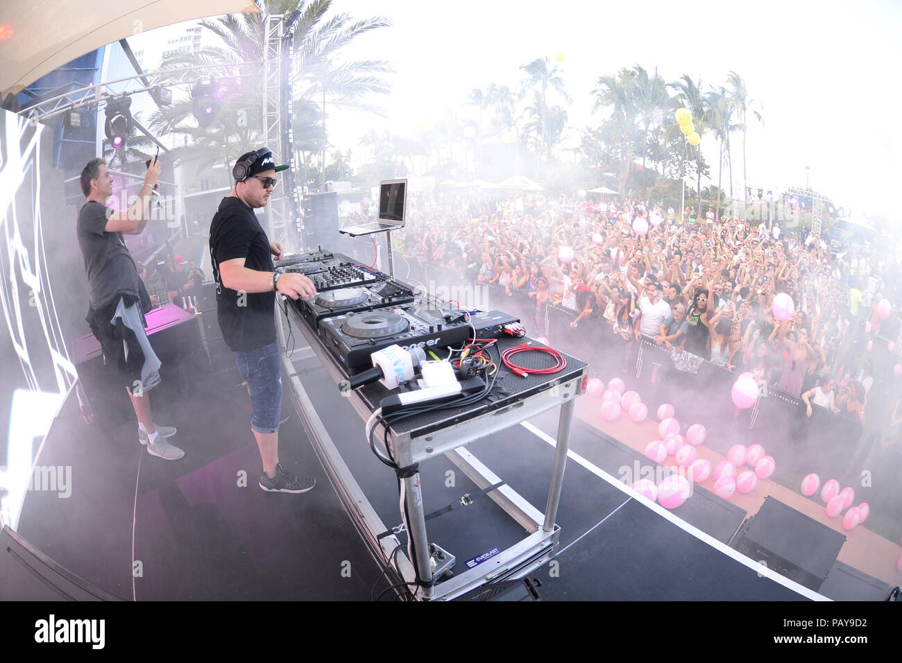 MIAMI BEACH , FL - AUGUST 07: DJ Mack performs during Mackapoolza held ...