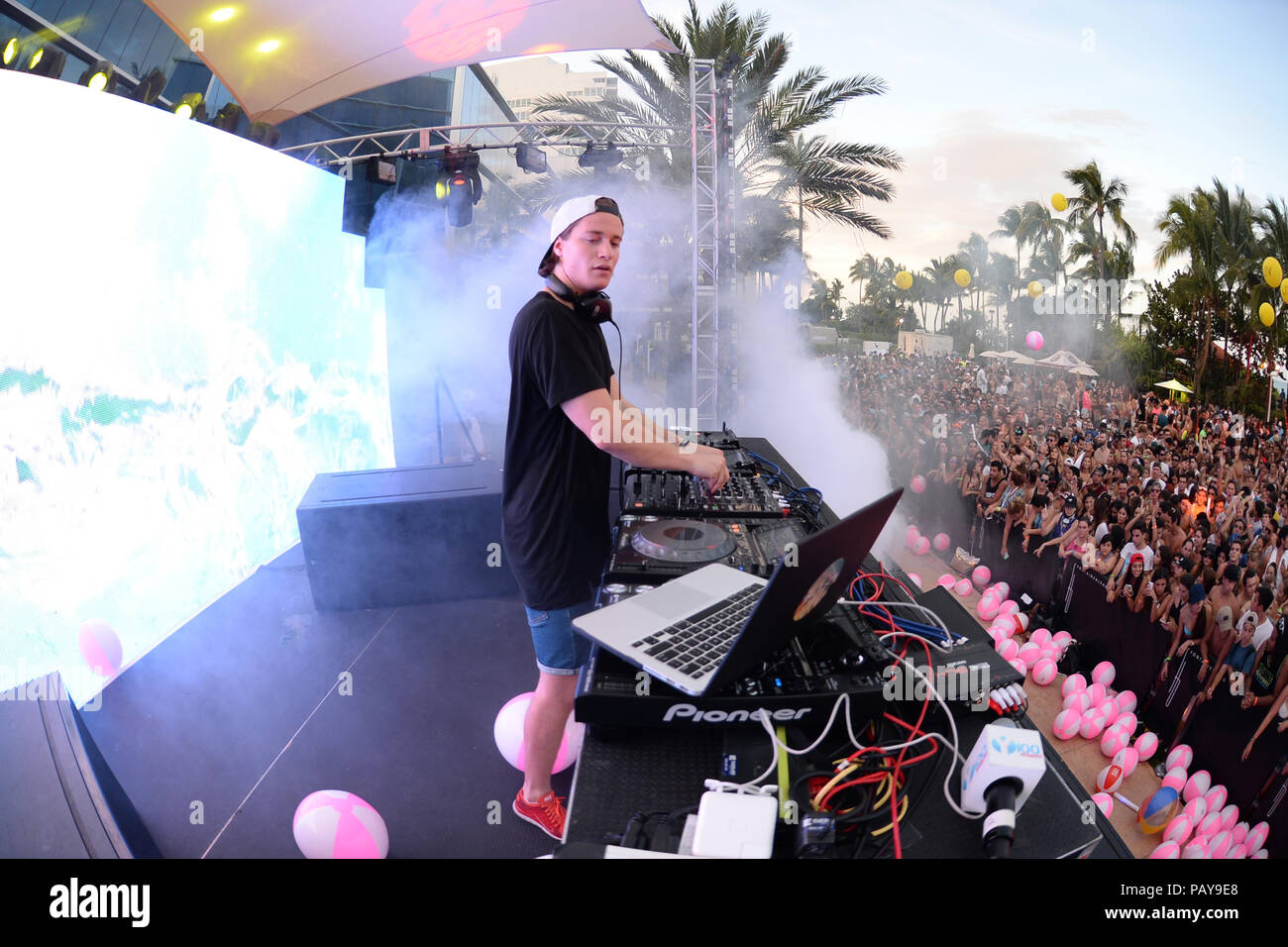 MIAMI BEACH , FL - AUGUST 07: Kyrre Gorvell-Dahll performs during ...