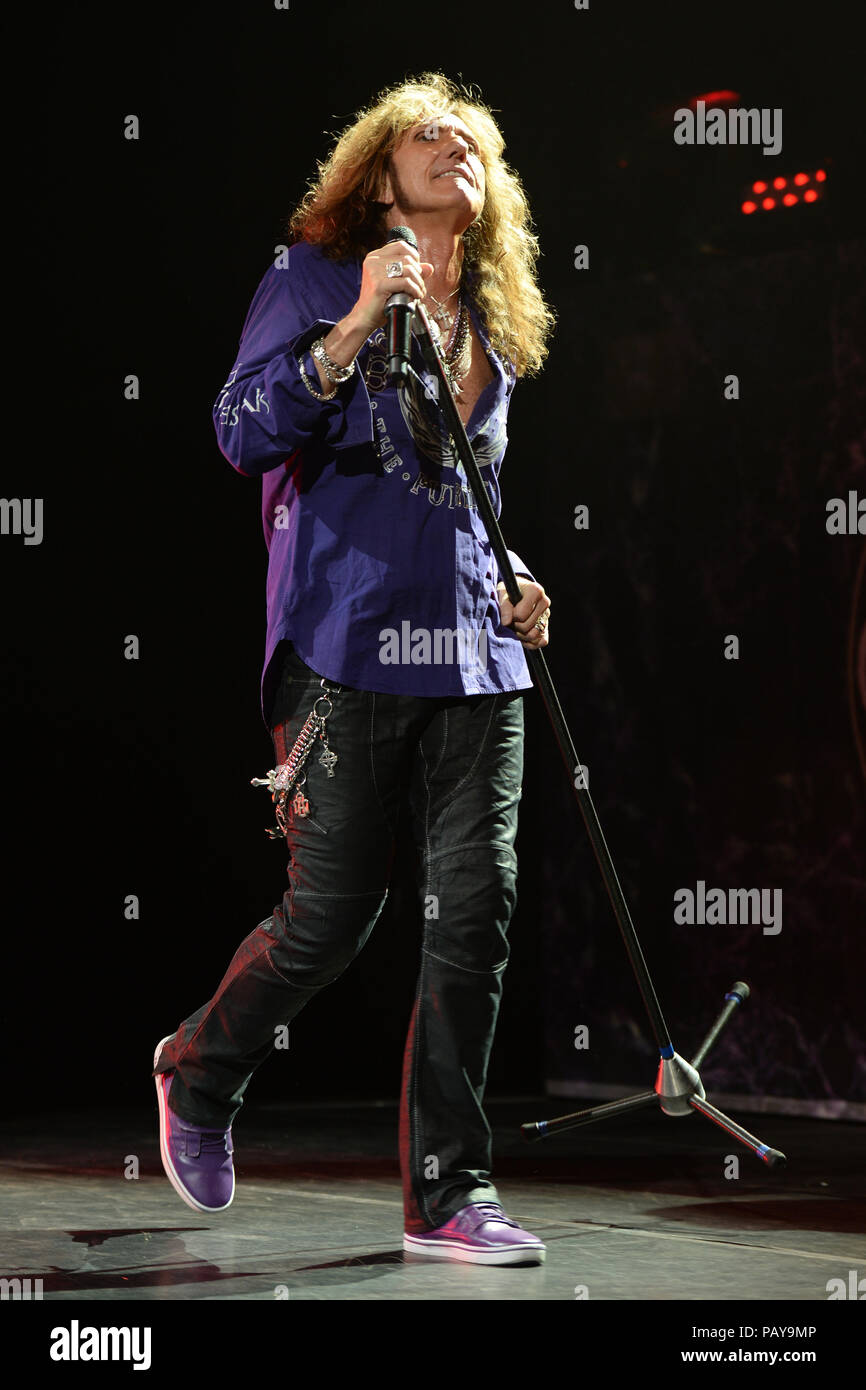 HOLLYWOOD FL - AUGUST 05: Joel Hoekstra, Reb Beach and Michael Devin of ...