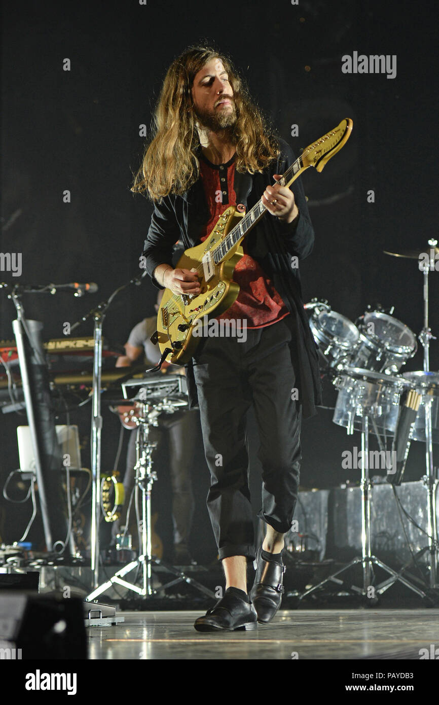 SUNRISE, FL - JULY 11: Daniel Wayne Sermon of Imagine Dragons Performs ...