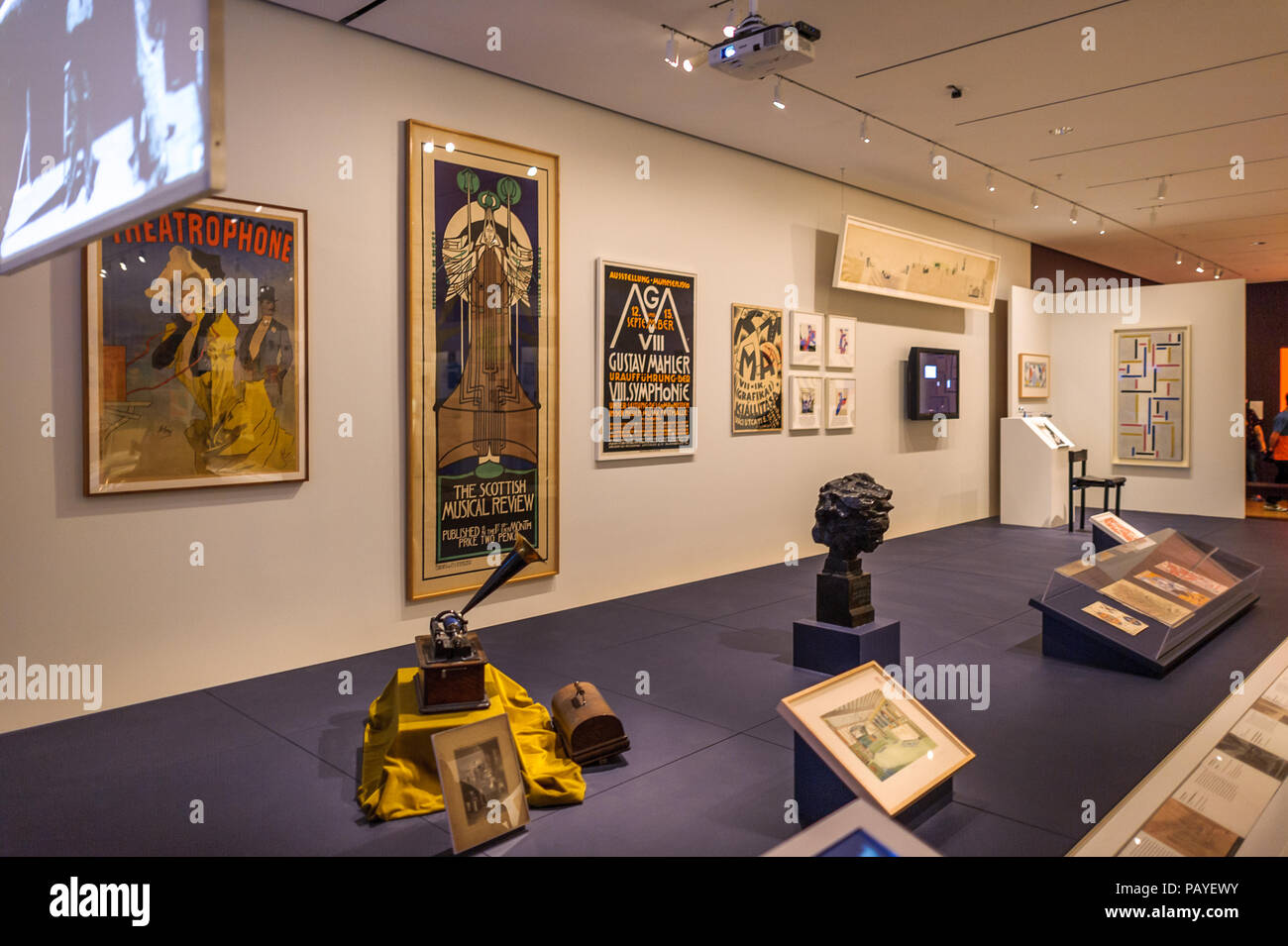 Museum of modern art ny 1929 hi-res stock photography and images - Alamy