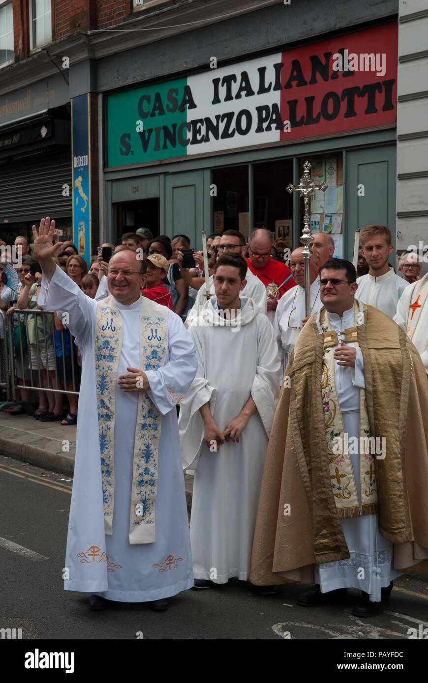 Catholic priests london hi-res stock photography and images - Alamy