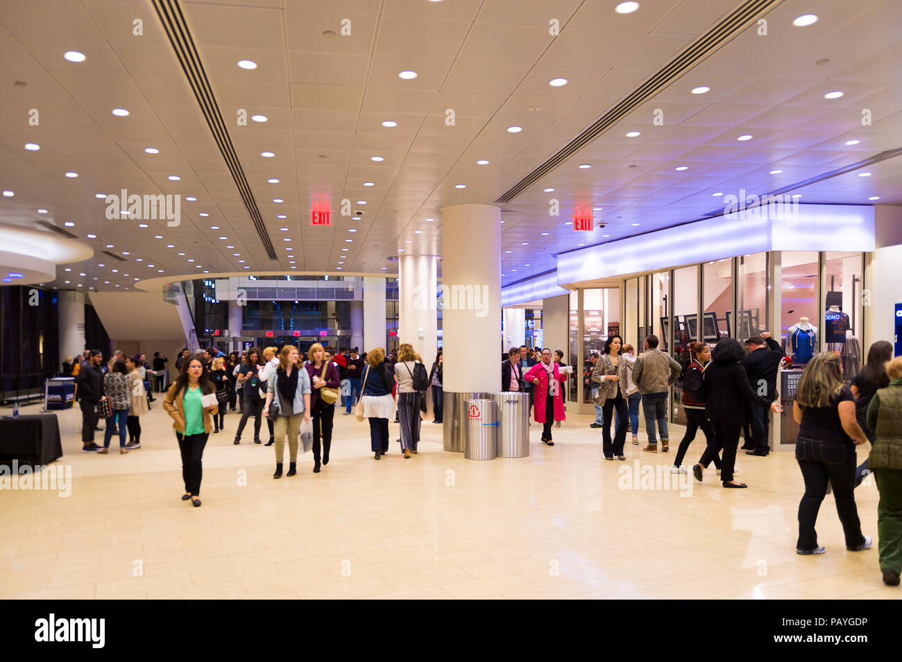 NEW YORK, USA - OCT 8, 2015: Interior of the Madison Square Garden, New ...