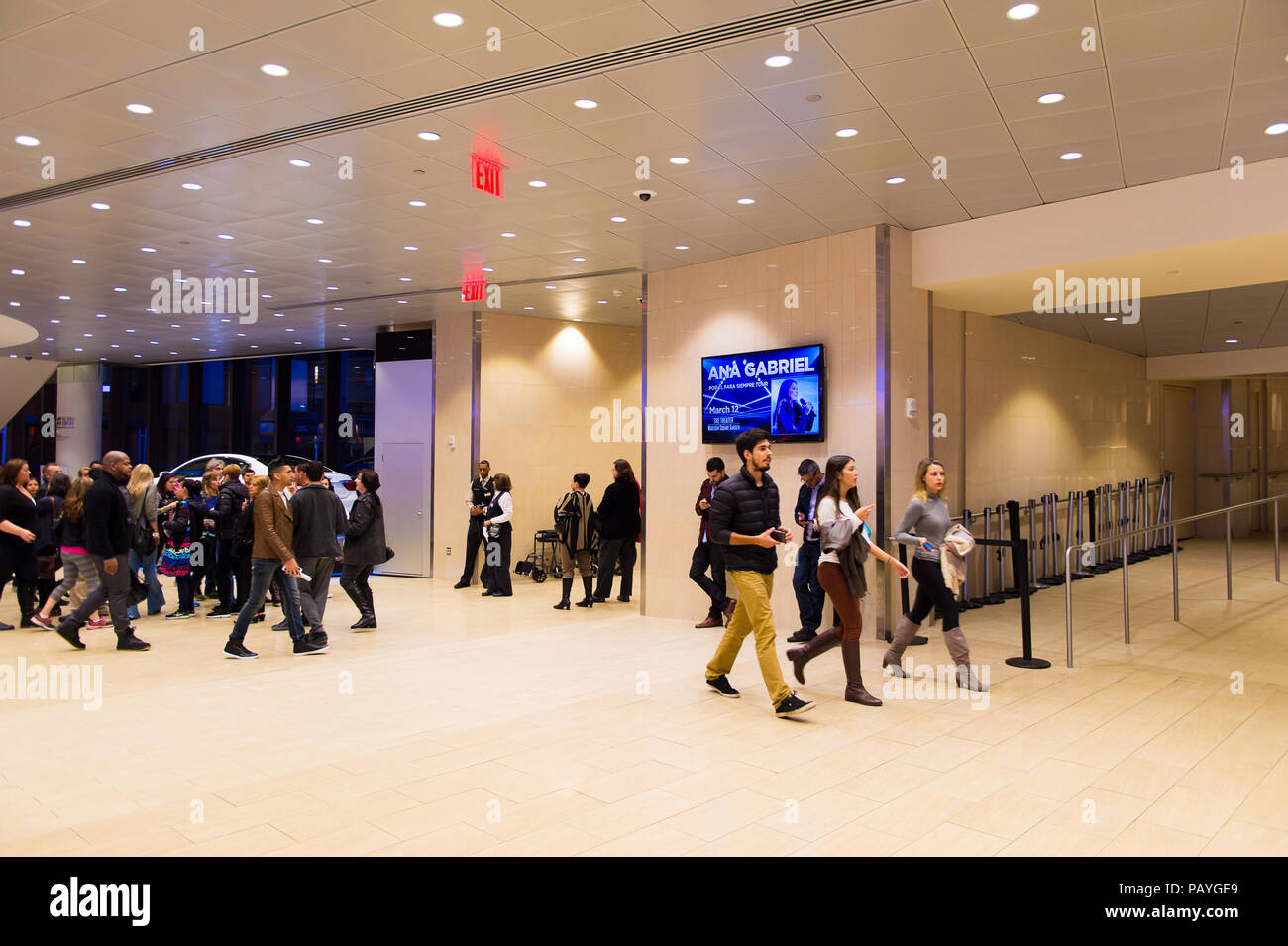 Madison square garden stadium concert hi-res stock photography and ...