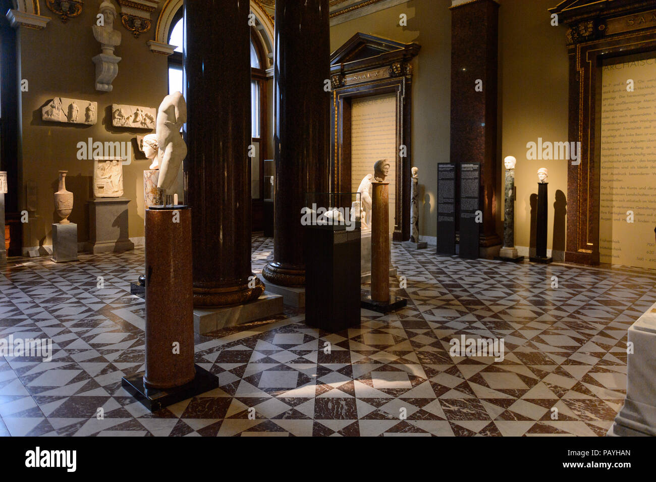 VIENNA, AUSTRIA - NOV 17, 2015: Interior of the Kunsthistorisches ...