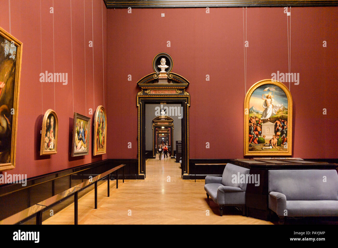VIENNA, AUSTRIA - NOV 17, 2015: Gallery of the Kunsthistorisches Museum ...