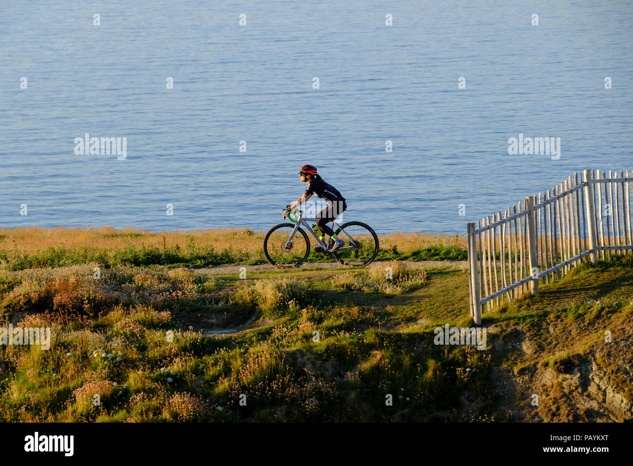 Bike south coast path cornwall hi-res stock photography and images - Alamy