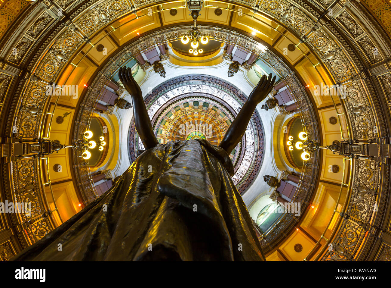 Illinois state house hi-res stock photography and images - Alamy