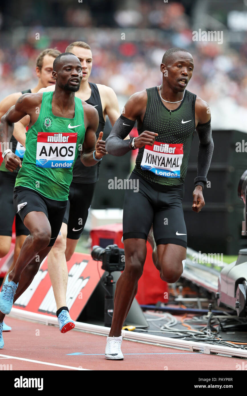 Nijel AMOS (Botswana), Wyclife KINYAMAL (Kenya) competing in the Men's ...