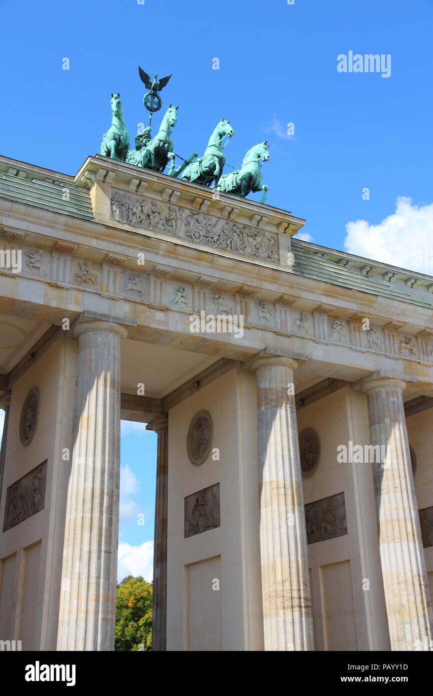 Capital city landmark hi-res stock photography and images - Alamy