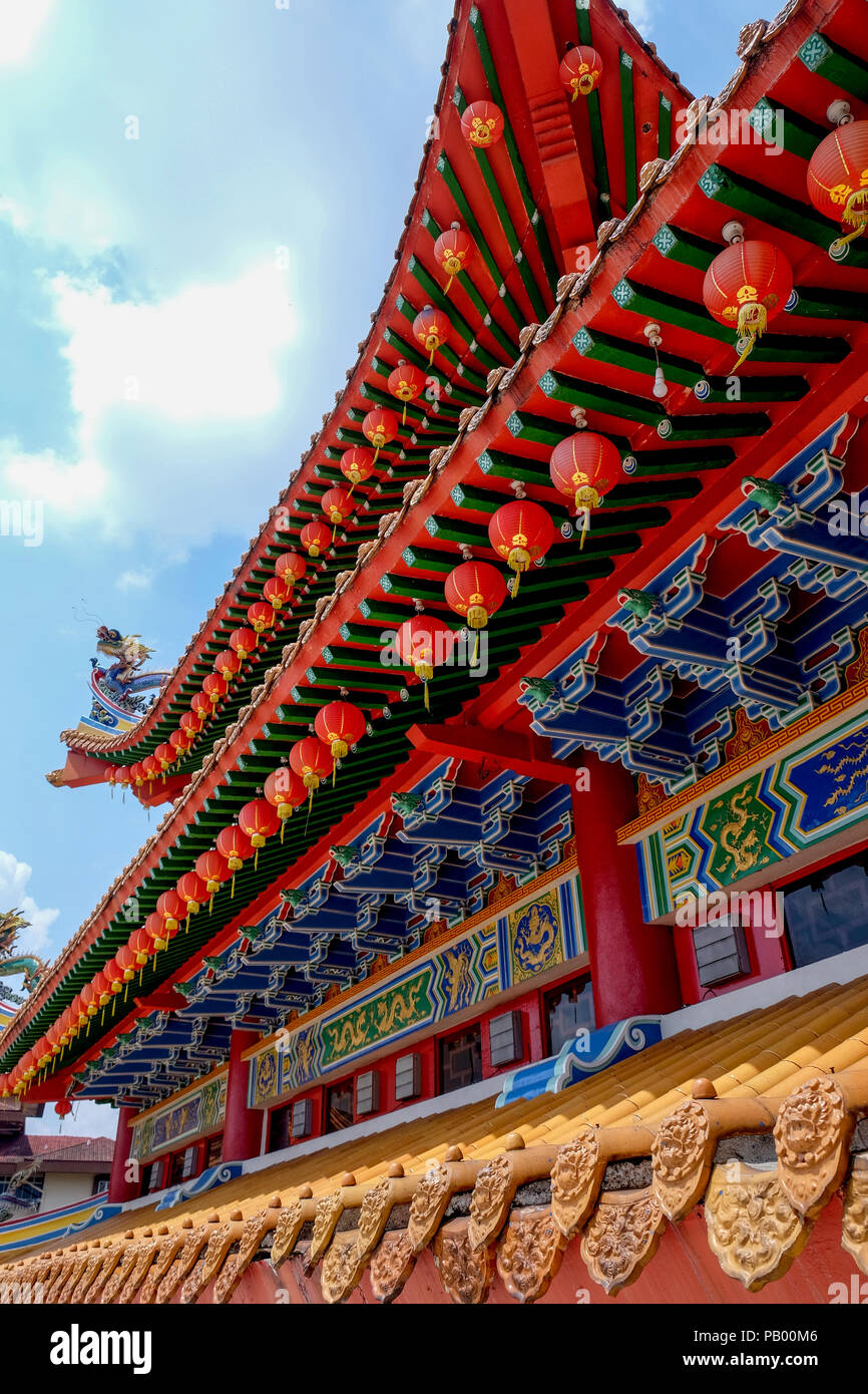 The Bright colours of The Thean Hou Temple in Kuala Lumpur, 6 tiered ...