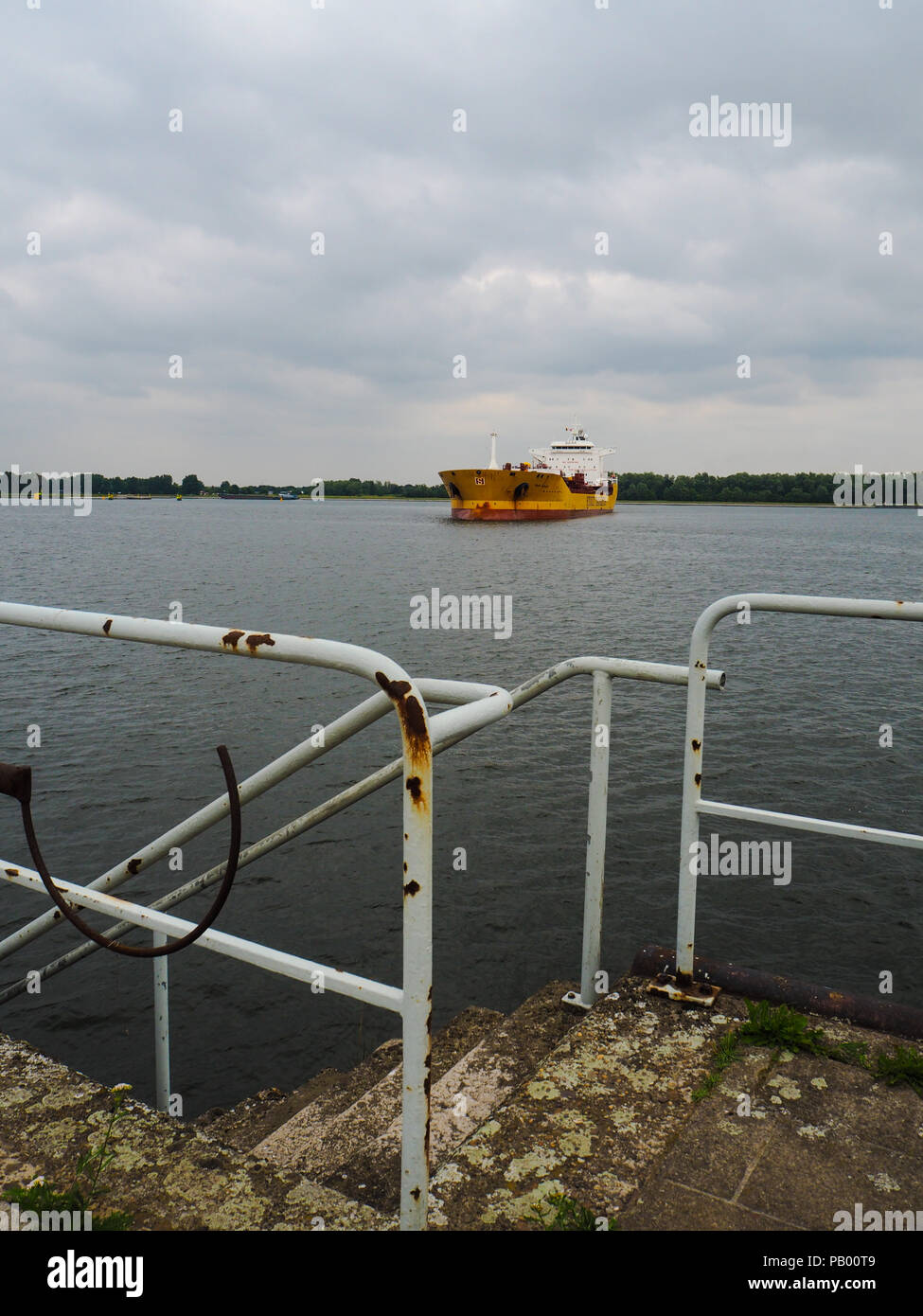 Petrochemical carrier hi-res stock photography and images - Alamy