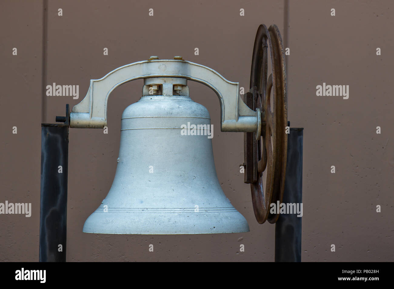 Bell wheel cradle hi-res stock photography and images - Alamy