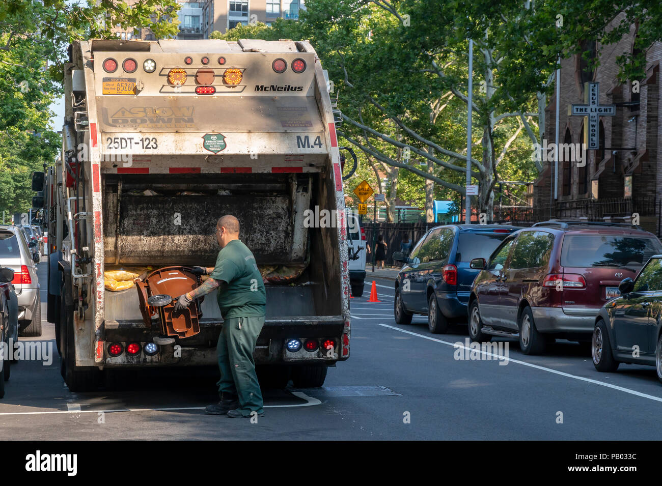 Bins outside apartment building hi-res stock photography and images - Alamy