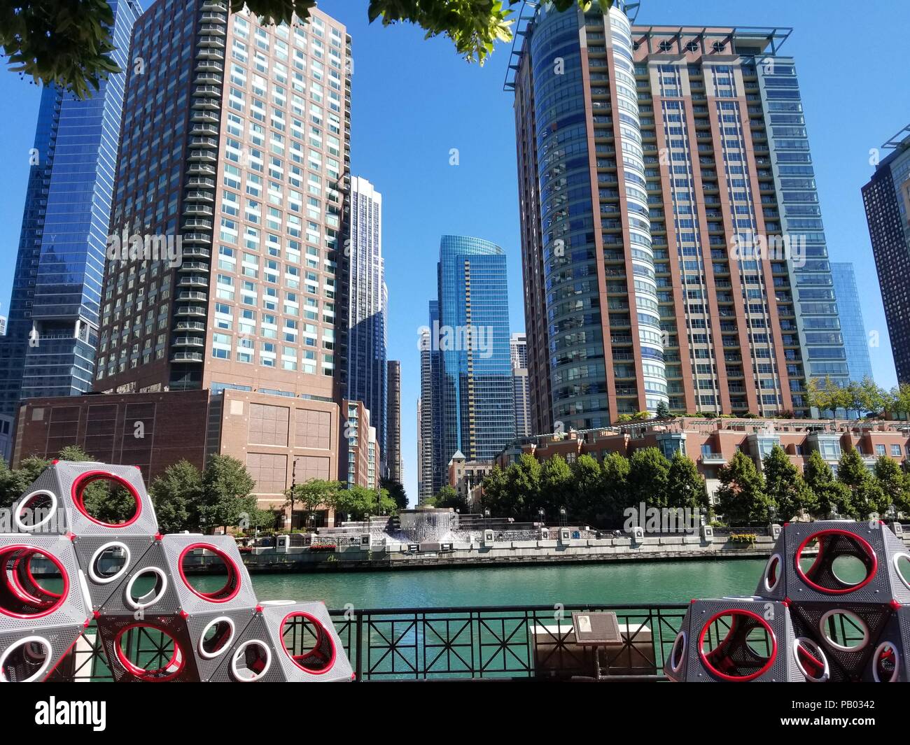 Chicago urban landscapes hi-res stock photography and images - Alamy