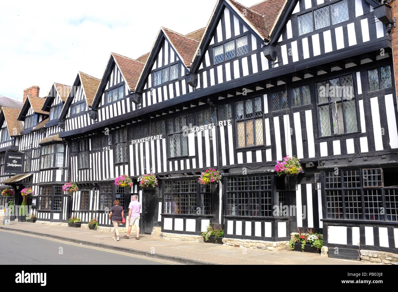 England warwickshire warwick tudor houses hi-res stock photography and ...