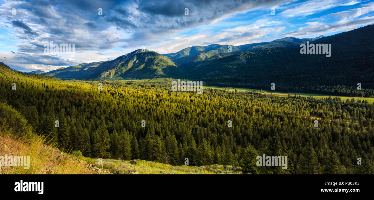 Methow valley hi-res stock photography and images - Alamy