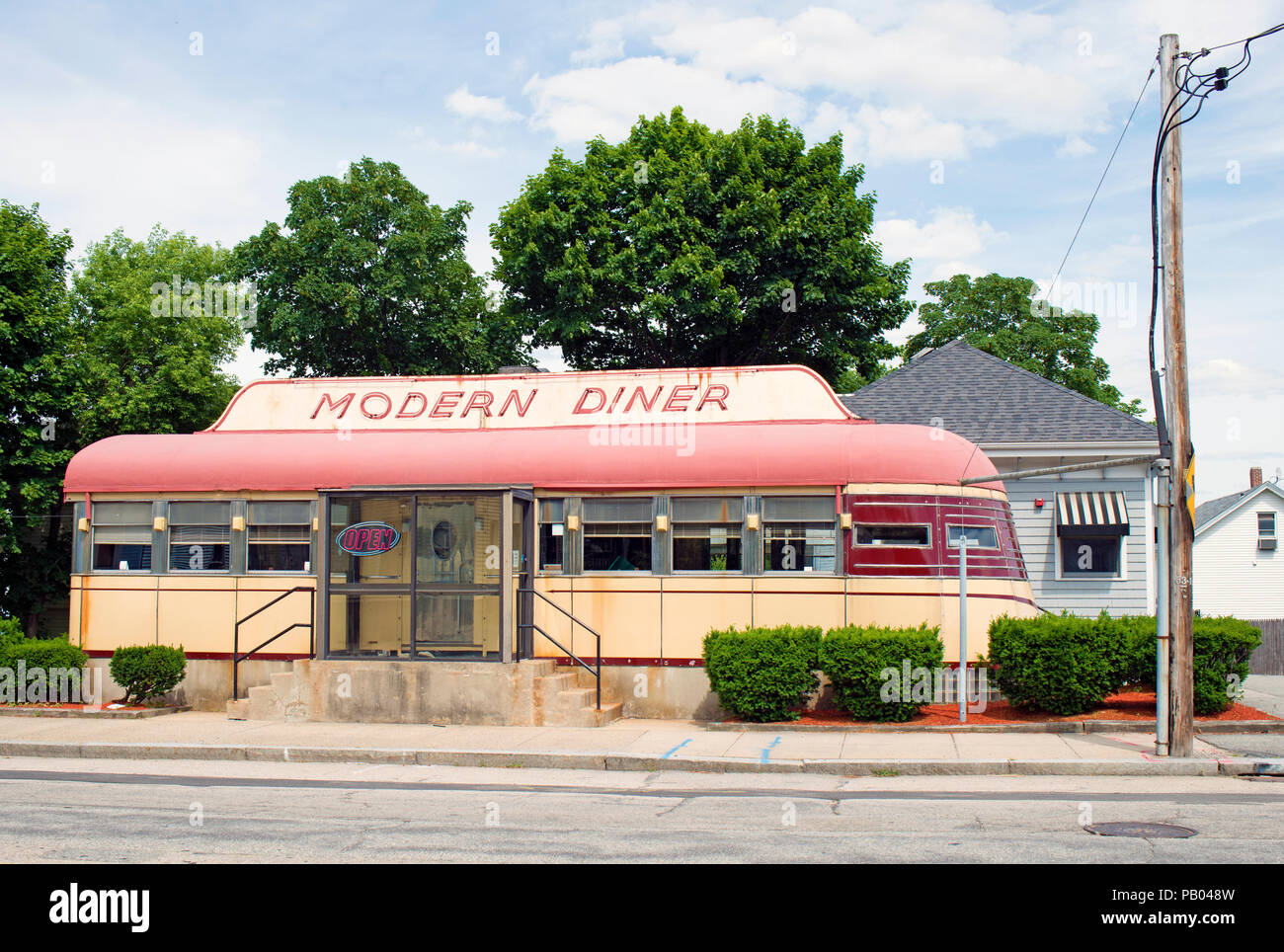 Modern diner pawtucket hi-res stock photography and images - Alamy